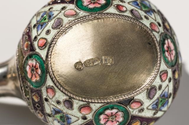 Pair of Kowsch by Ilka Ivanov Romanov on artnet