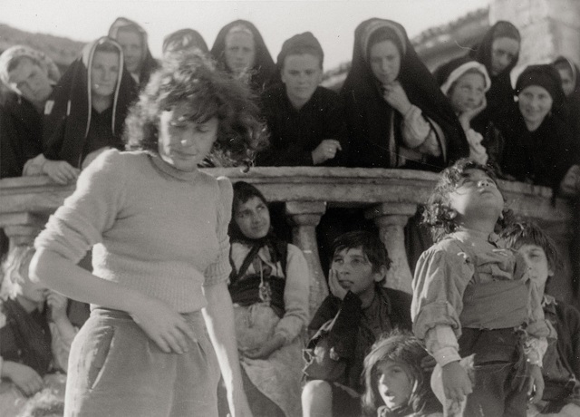 Film set photos taken during the filming of Tiefland by Leni ...