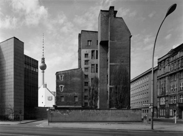 Stralauer Str., Berlin-Mitte Ecke Waisen- und Littenstraße from Berliner Notizen by André ...