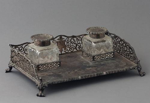 A George V deskstand by Goldsmiths and Silversmiths (Co.) on artnet