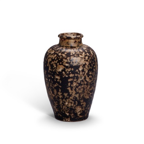A small Jizhou tortoise-shell-glazed vase, Song dynasty on artnet