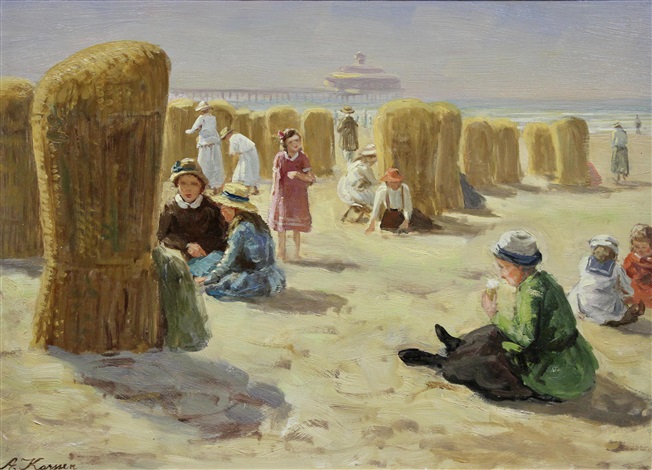 Zomerse dag op het strand van Scheveningen met de Pier in de ...