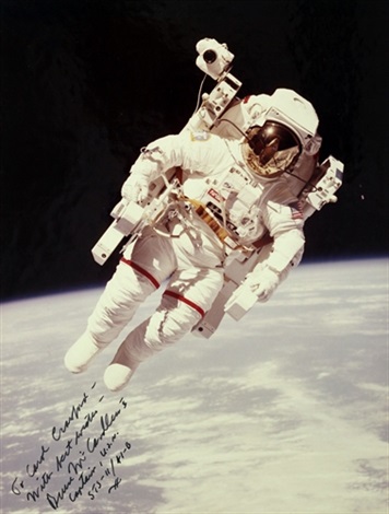 Bruce McCandless and The Manned Maneuvering Unit MMU, taken by Robert ...