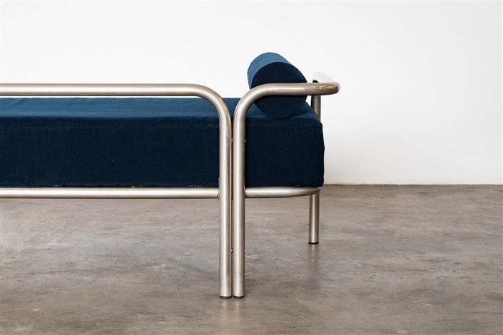 Locus Solus Daybed by Gae Aulenti on artnet