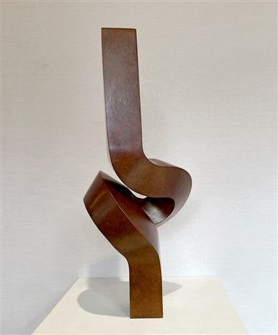 Upright by Clement Meadmore on artnet
