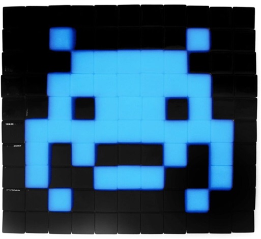3D Invasion Kit 15 Glow in the Space by Invader on artnet
