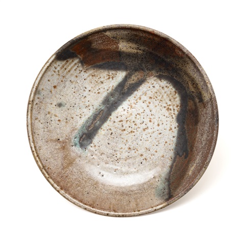 Plate by Toshiko Takaezu on artnet