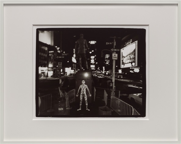 Keith Haring, Times Square, New York City, 1986 by Annie Leibovitz on ...
